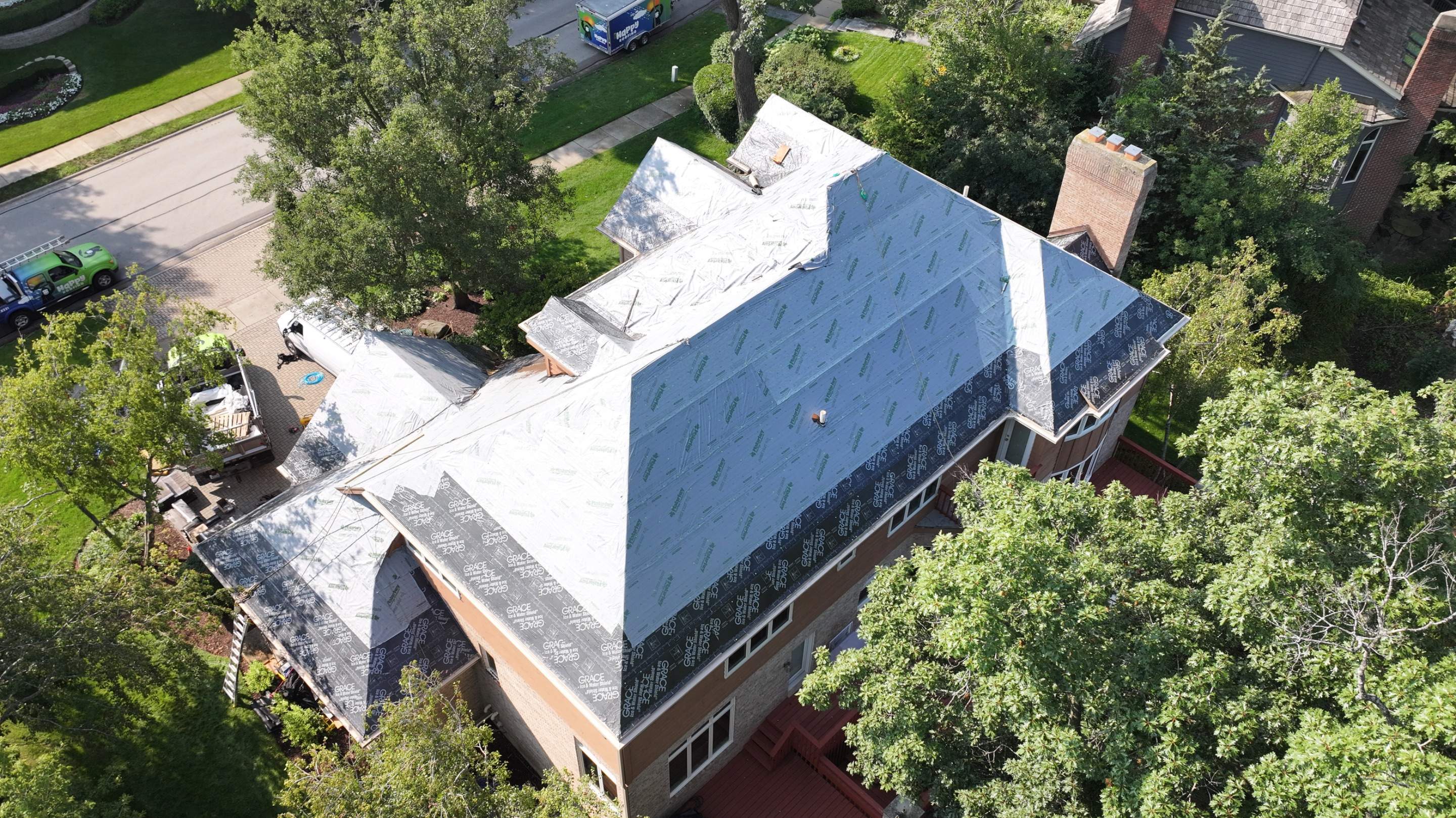Roof Replacement Options: Roof Overlay vs. Tear-Off: Pros, Cons, Costs